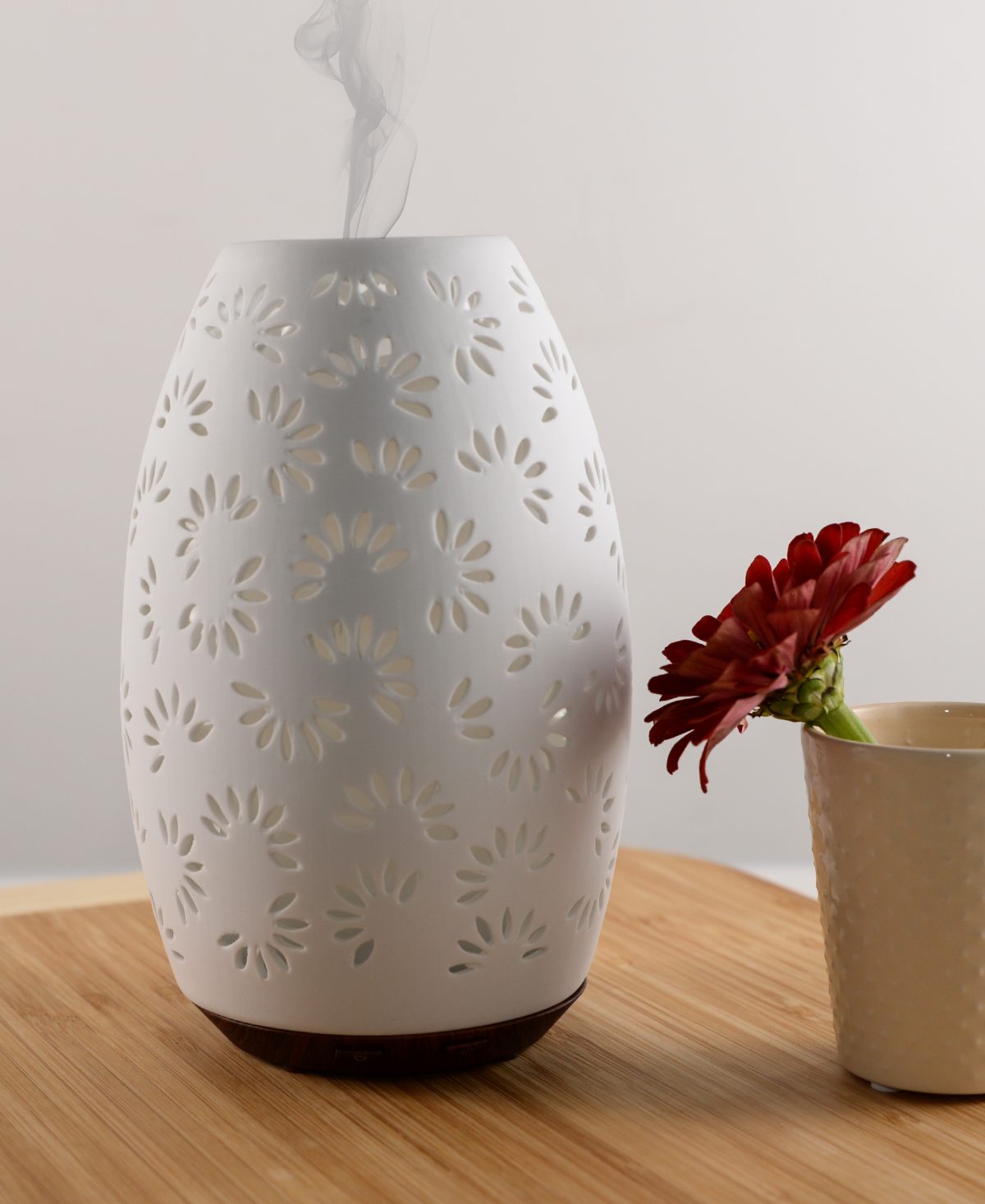 Daisy hand crafted ceramic aroma diffuser with ambient faux flame ...