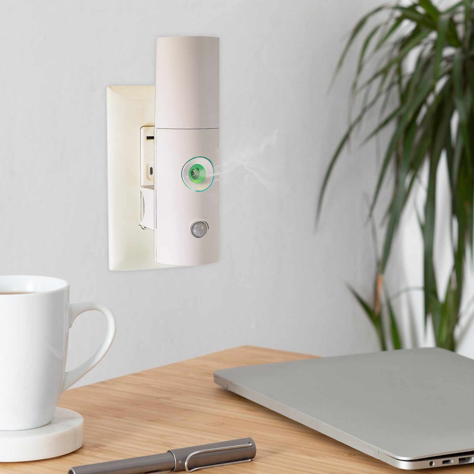 COOL MIST: A waterless aromatherapy and fragrance plug-in diffuser ...